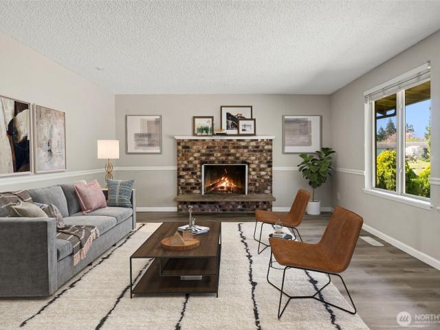 2103 Ponderosa Drive SE