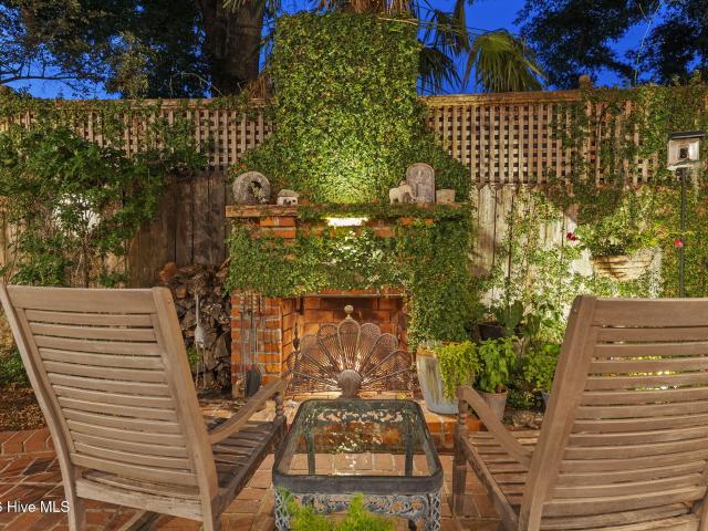 2103 Summer Hill Lane