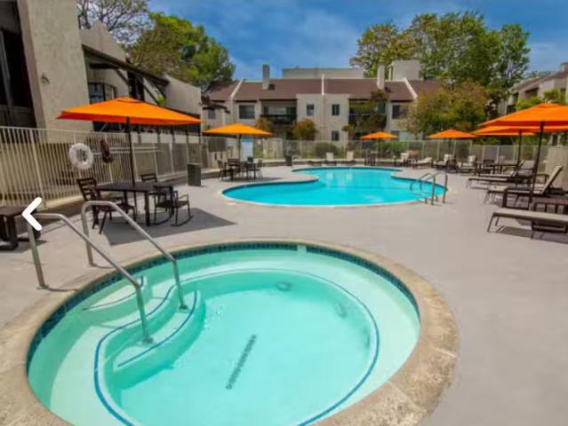 2103 Summertime Ln, Unit 2103 Summertime Lane Condos in Culv.