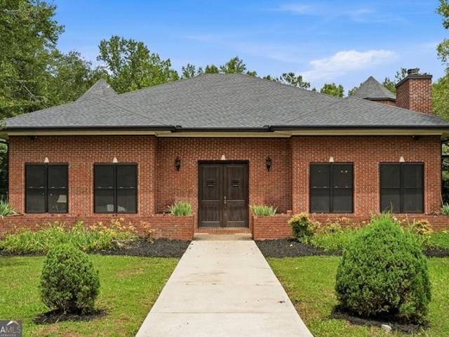 2103 Smokey Rd, Newnan, GA 30263
