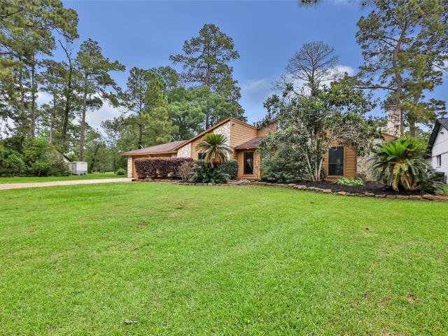 2103 White Feather Trail