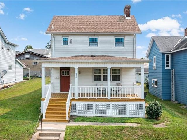 210 3rd St, McDonald, PA 15057