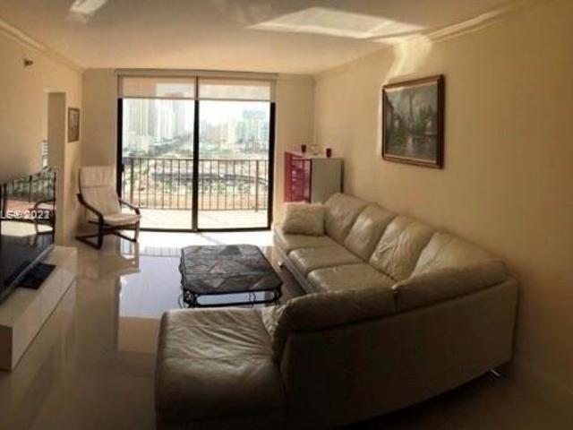 210 174th St #2202 Sunny Isles Beach, FL 33160