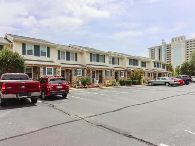 210 25TH AVE S APT 26, MYRTLE BEACH, SC 29577 Condo/Townhome F.