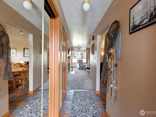 210 26th Street NW # 203 4