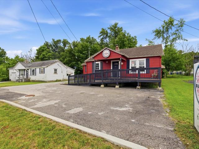 210 & 302 E Mt Vernon Street