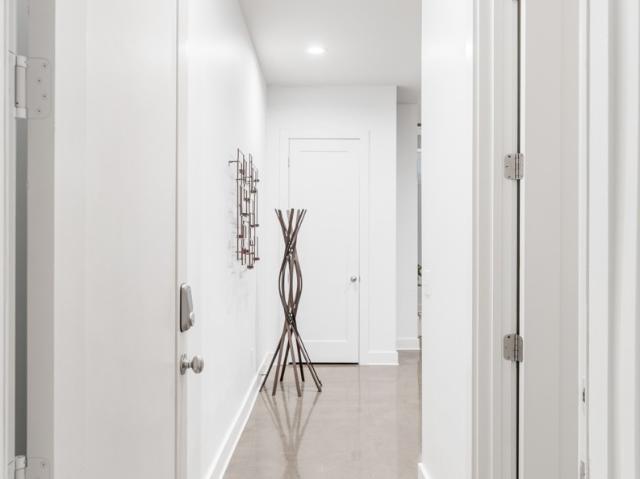 210 30th Ave N # 104