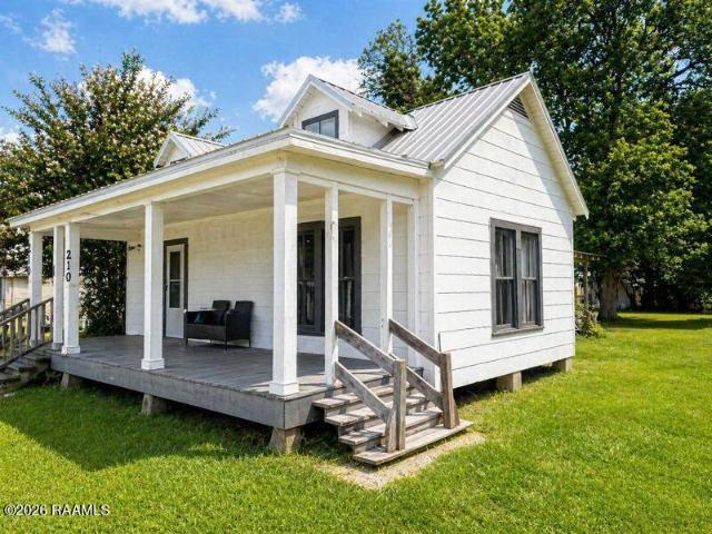 210 5th St, Abbeville, LA 70510 | MLS #RA2600003