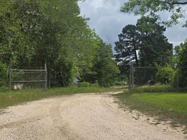 210 County Road 2094, Burkeville, TX 75932