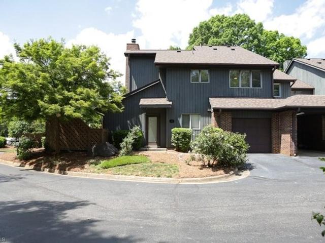 210 College Rd Apt 201, Greensboro, NC 27410