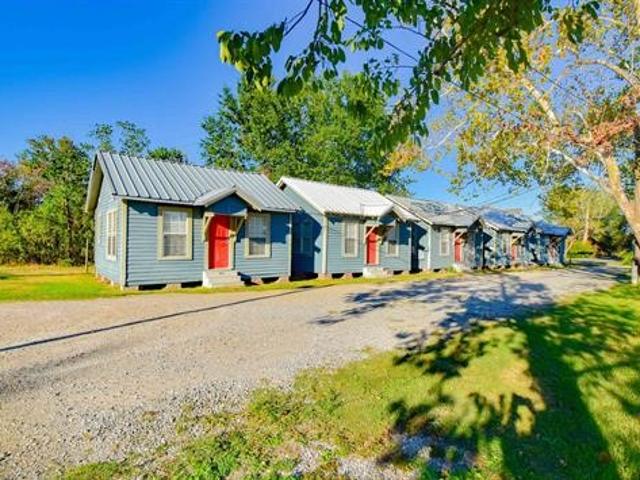 210 College St, Orange, TX 77630 | MLS #16328 | Compass