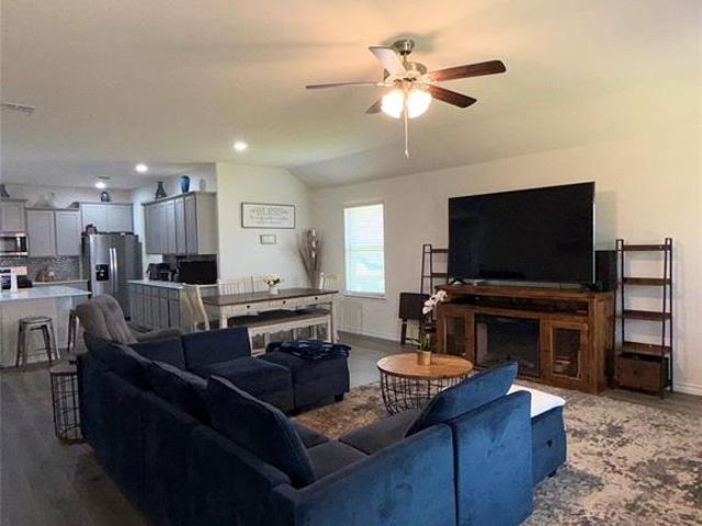210 Calico Lane