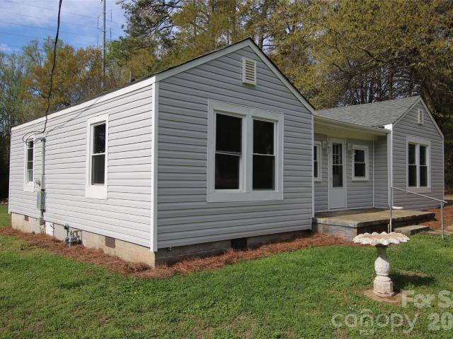 210 Cameron St, Shelby, NC 28152 | MLS #4362 | Compass