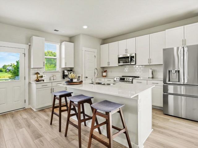 210 Casper Dr