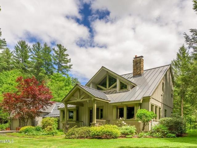 210 Church St, Lee, MA 01238