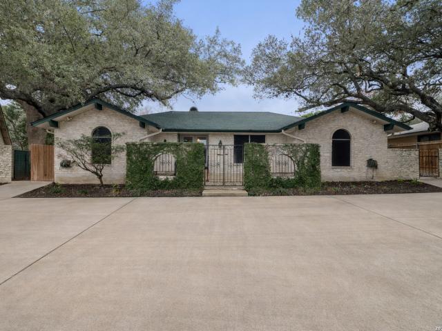 210 Chattington Ct, Castle Hills, TX 78216 | MLS #1936 | Compass