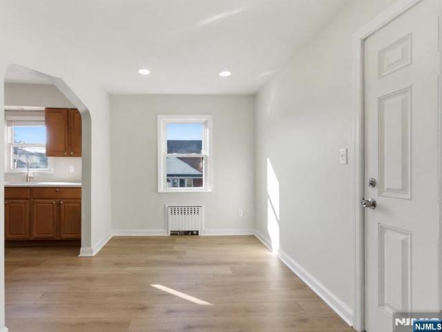 210 Chestnut Street # FLOOR #2