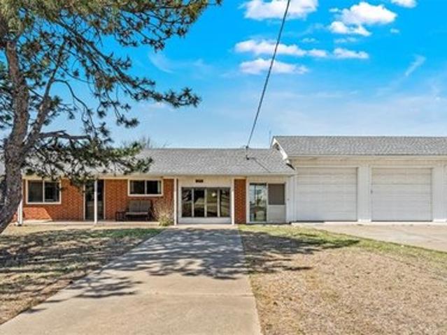 210 Chickasha Ave, Amber, OK 73004