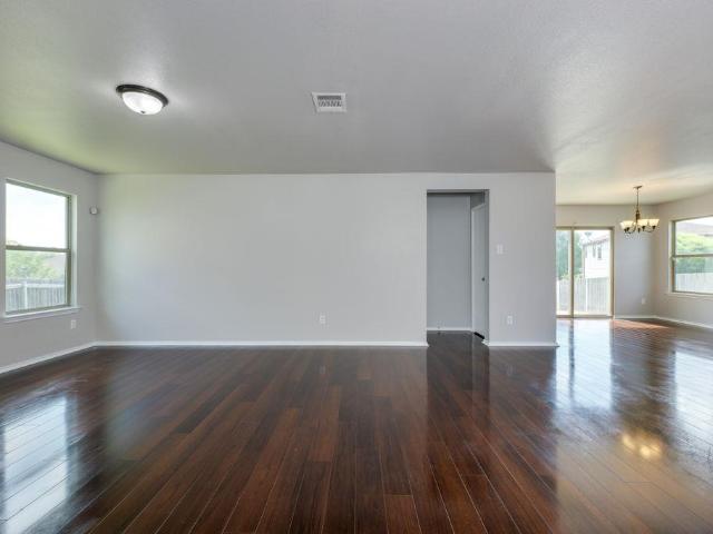 210 Cushman Dr
