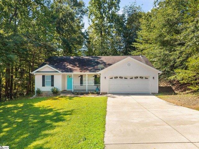 210 Abigail Ln, Greer, SC 29651