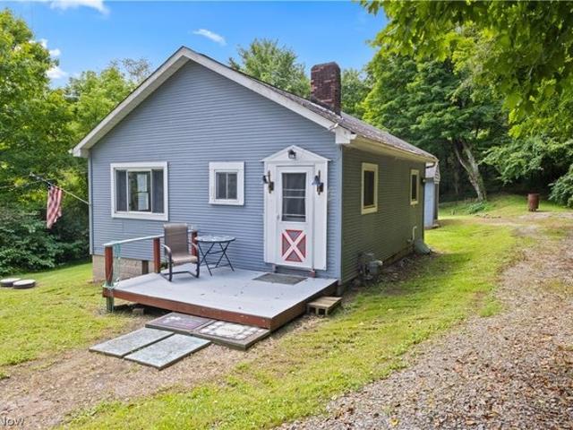 210 Arnell Ln, Steubenville, OH 43952