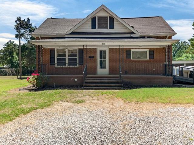 210 Bagwell St, Garner, NC 27529