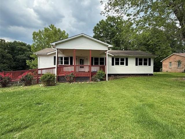 210 Bleynat St NE, Valdese, NC 28690