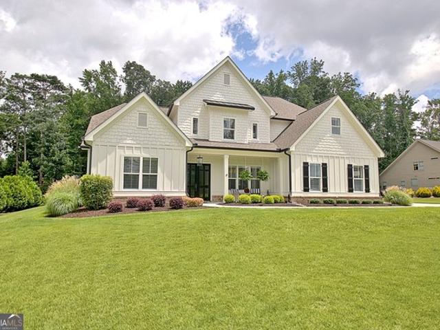 210 Brayden Dr, Tyrone, GA 30290