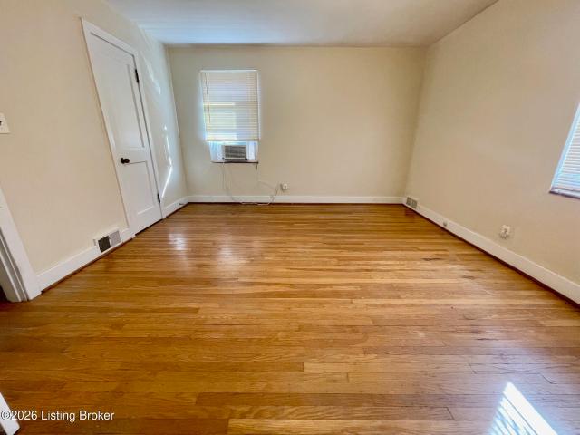 210 Breckinridge Ln 3