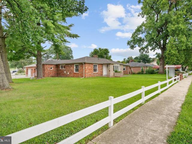210 Broadview Boulevard S