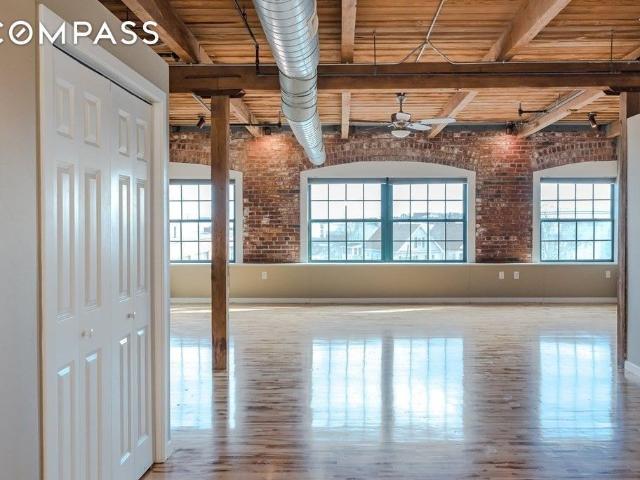 210 Broadway 404, Everett, MA