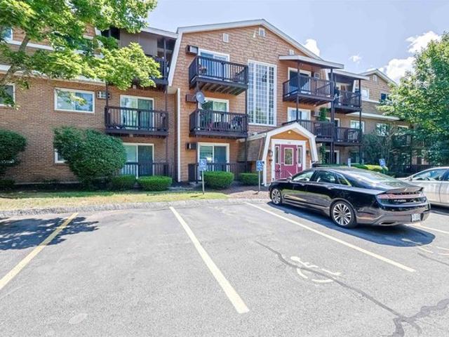 210 Brook Village Rd Apt 7, Nashua, NH 03062
