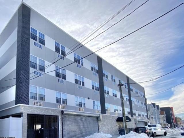 210 Governor St Paterson, NJ 07501