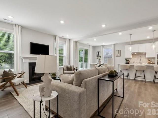 210 Goorawing Lane