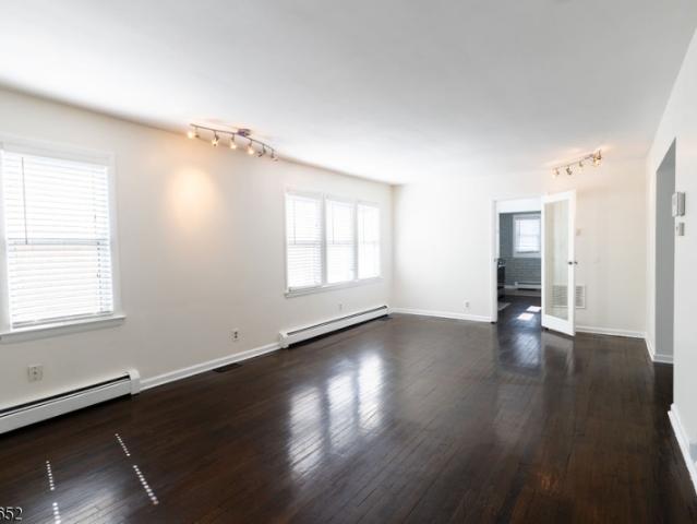 210 Globe Ave