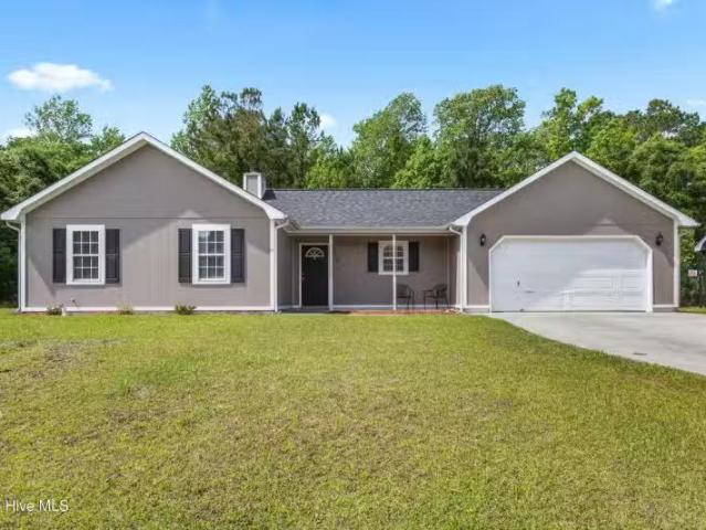 210 Gray Fox, Hubert, NC 28539