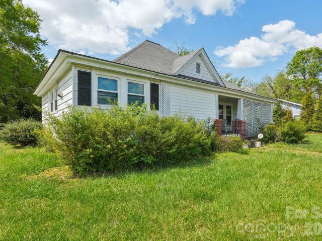 210 Griffith Rd, Monroe, NC 28112 | MLS #4369 | Compass