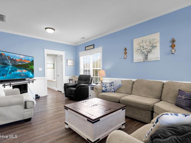 210 Dorovan Court