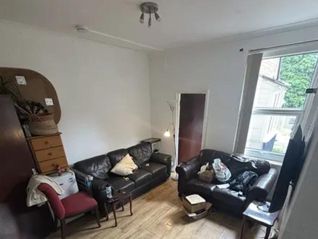 210 Dawlish Road, Stirchley, B29 7AT, United Kingdom | 3 bed house for rent #158855834 | Rentberry