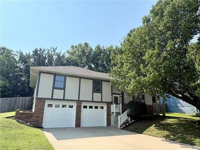 210 Dawn Ave, Belton, MO 64012