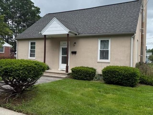 210 Division St, Hummelstown, PA 17036