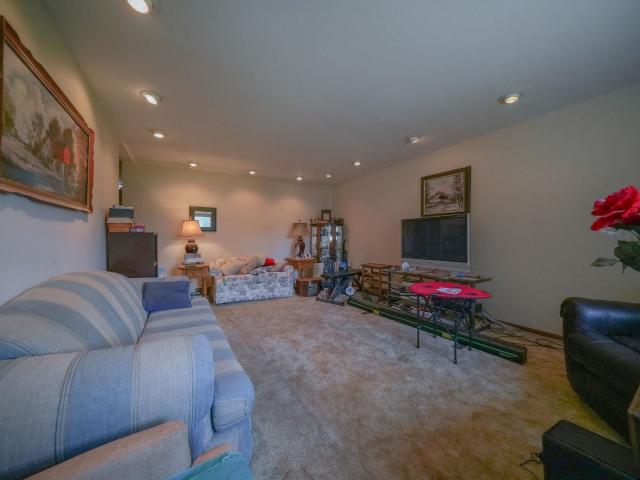 210 Drake