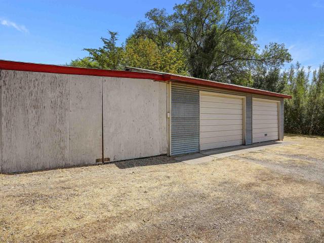 210 E 6th Ave