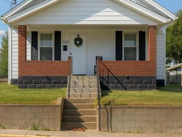 210 E 15th St, Jasper, IN 47546