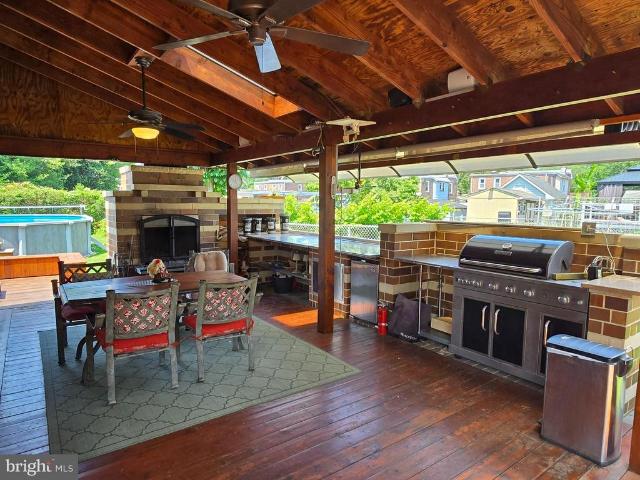210 E Ashland Avenue