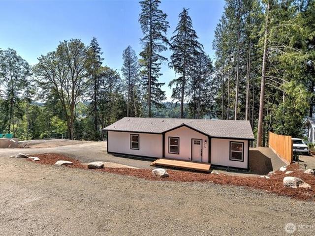 210 E Bridger Ln, Shelton, WA 98584
