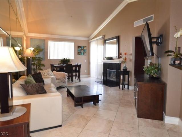 210 E Flamingo Rd Unit 421, Las Vegas, NV 89169