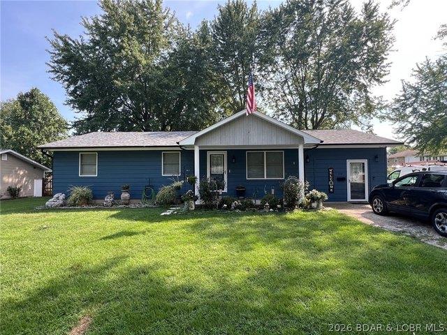 210 E Jim St, Eldon, MO 65026