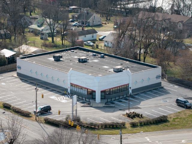 210 E McMurry Blvd