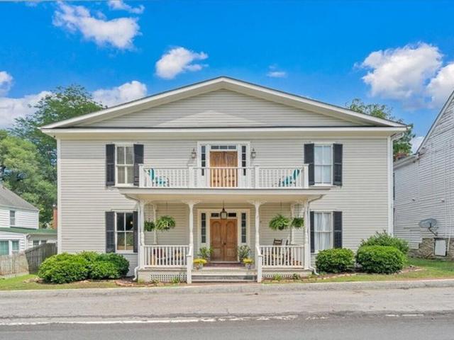 210 E Main St, Fincastle, VA 24090